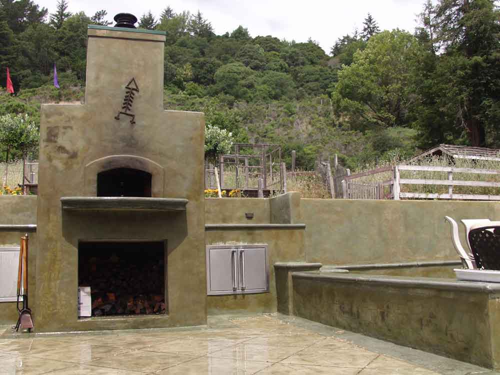 Forming Concrete Pizza Oven